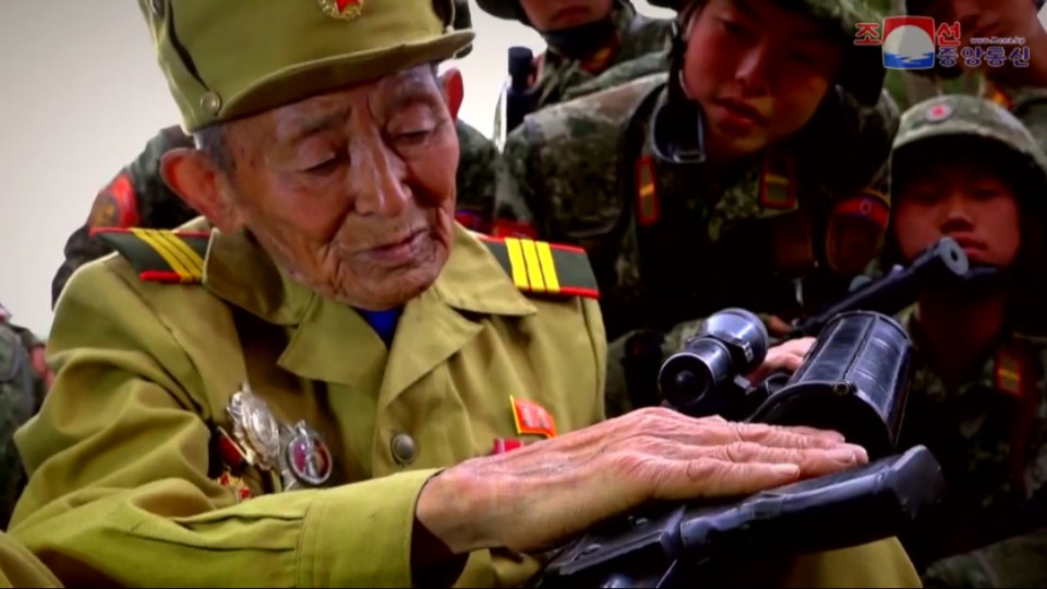 【朝鲜公益短片】伟大传统和精神薪火相传