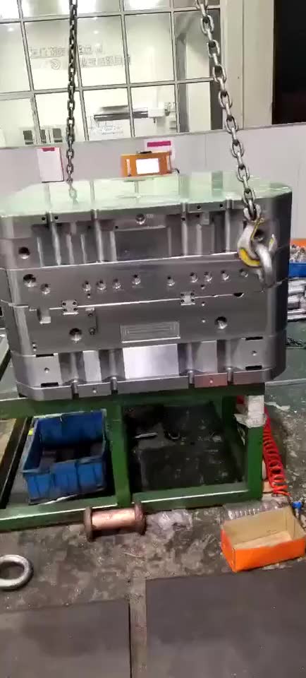 日本出口注塑模具,完全不用钳工配模