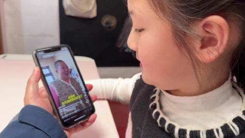 小学生抱怨寒假太无聊,当雨姐bgm响起直接疯狂