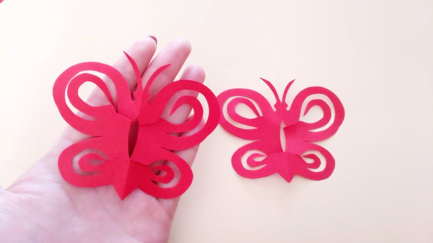很简单的蝴蝶窗花“简单剪几刀,2只蝴蝶就好了”手工剪纸视频