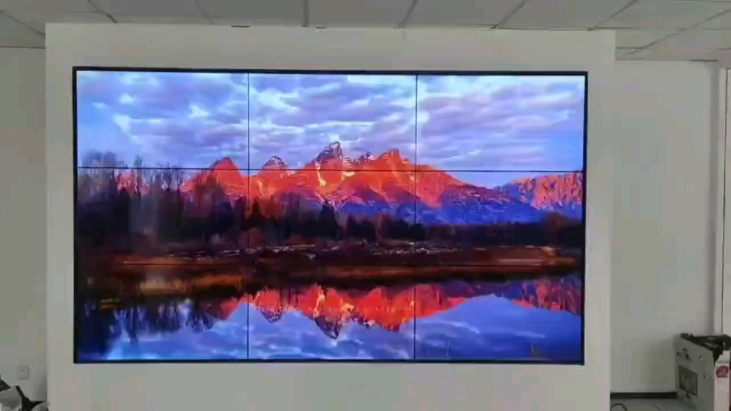 ...软件升级,专业开发、设计非常规性LED显示屏。品质保证,欢迎洽谈