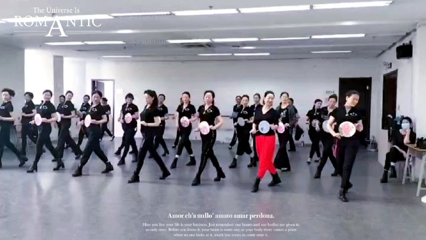 今日【分享】模特基础训练课堂随拍