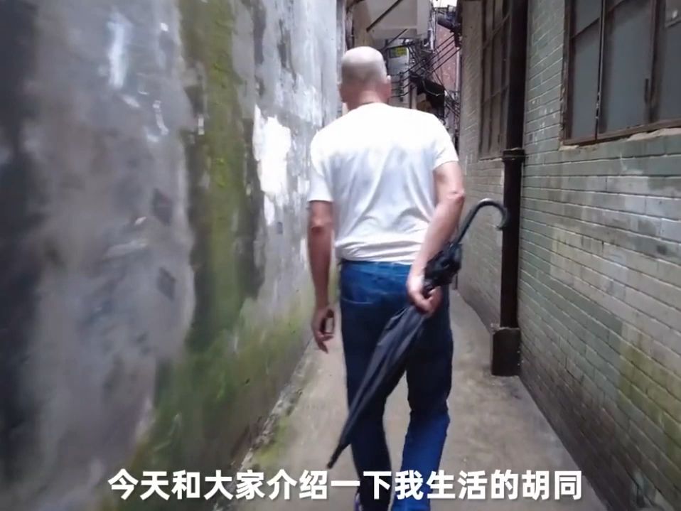 爱你孤身走暗巷,爱你不贵的模样