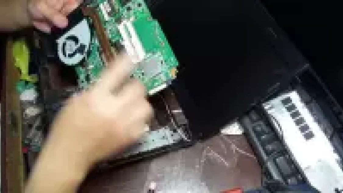 ASUS 華碩 A43S i3-2310M 筆電 拆機練習 初學者篇 影片過程 Part 1。