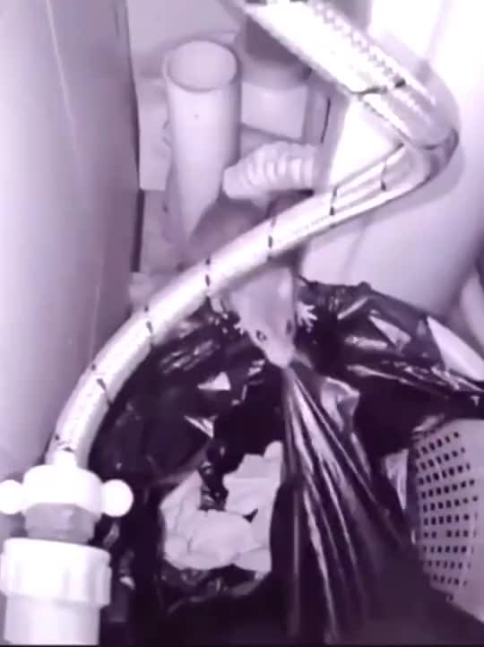 终于知道排水管怎么堵了