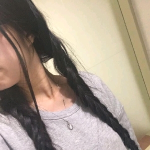 卡梅妮妮 
