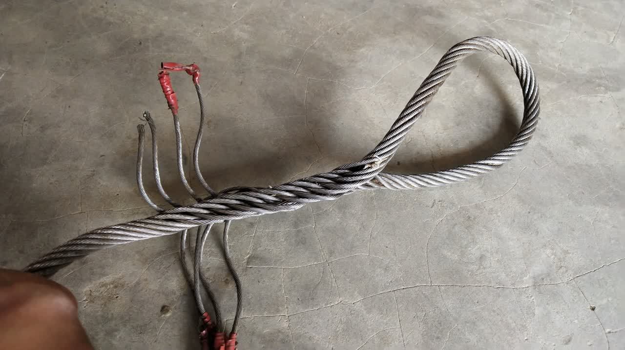8股钢丝绳套的一种简单插接技巧