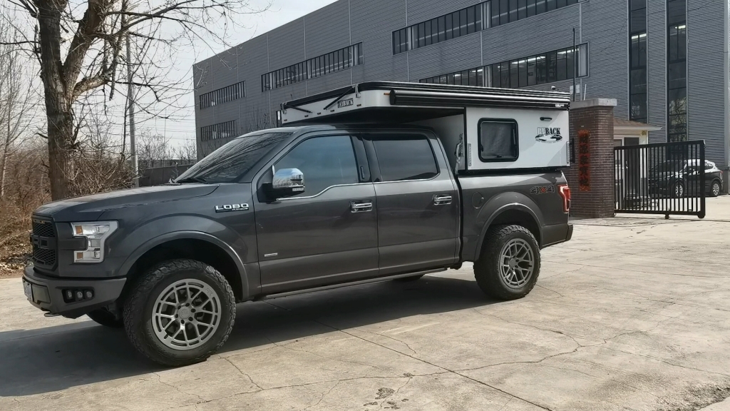 皮卡背驮房箱安装完毕出发啦!