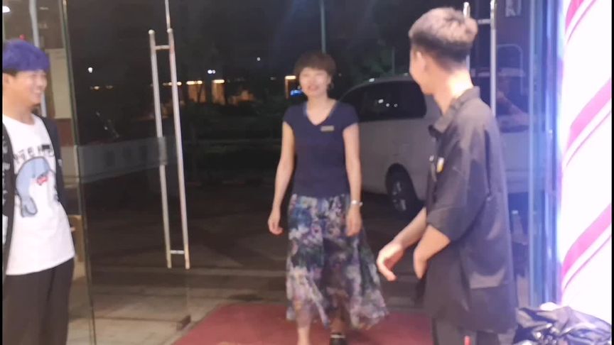 今天正在培训中,为服务为宗旨,以技术征服客户。