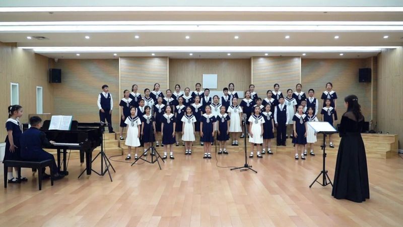 1 2合唱《lightning》(小学组)哈达道小学青山