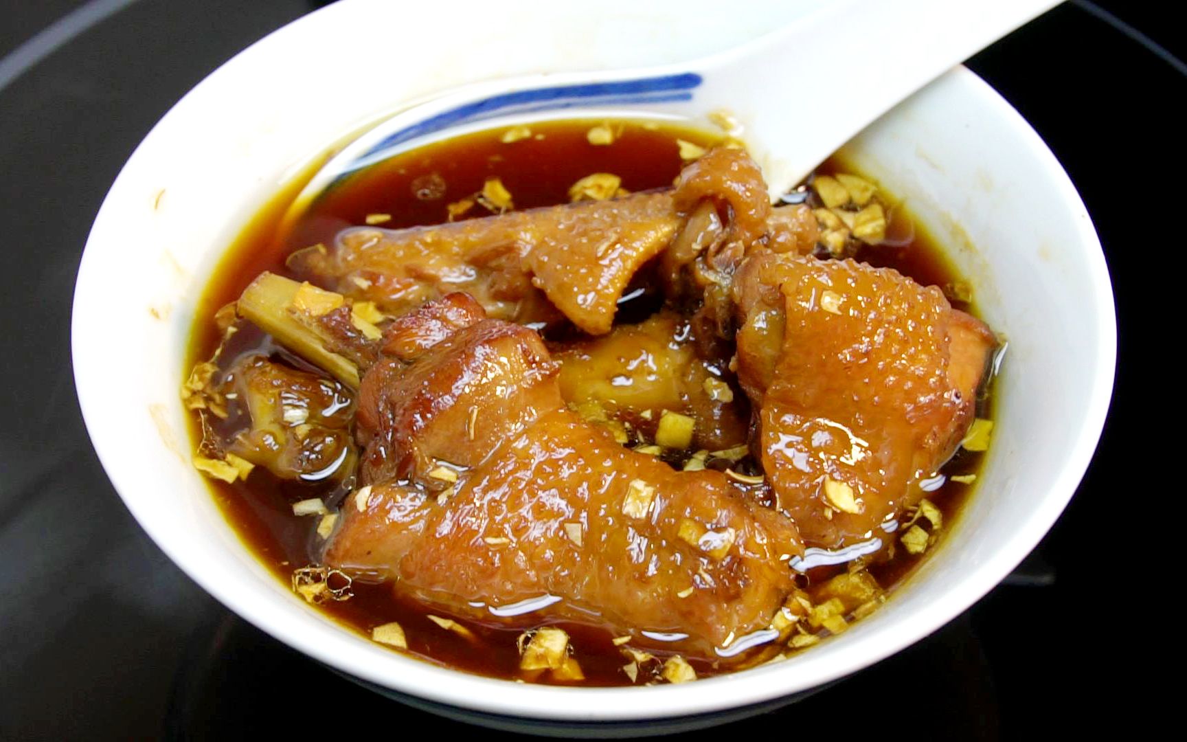 【客家炒鸡酒】天冷客家人都爱做这碗鸡汤,香甜鲜美又滋补,适合手脚...