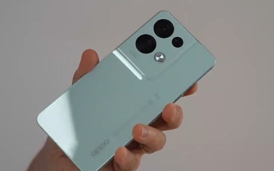 OPPO Reno8 Pro 5G的拆箱测评