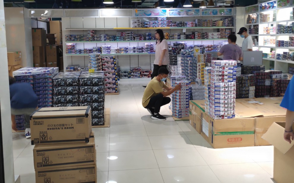 ...啦,提前踩点儿实录,有高达模型、海贼王&龙珠手办/景品、各种盲盒哦