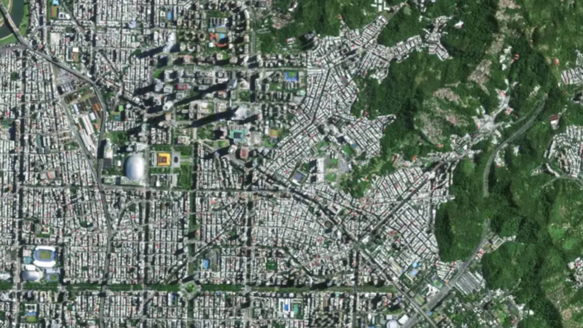 卫星视角下的中国台湾省:每条街道都清晰可见