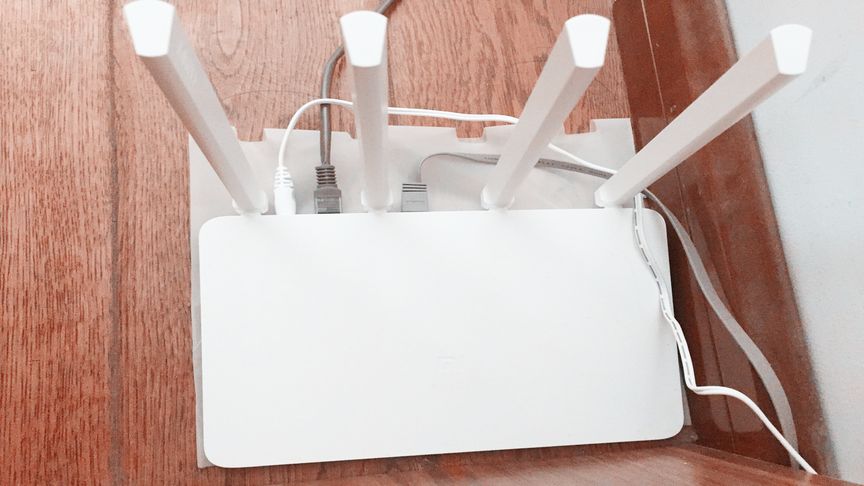 学会自制无线WiFi扩展器,就连厕所里也是满格信号,太实用了!