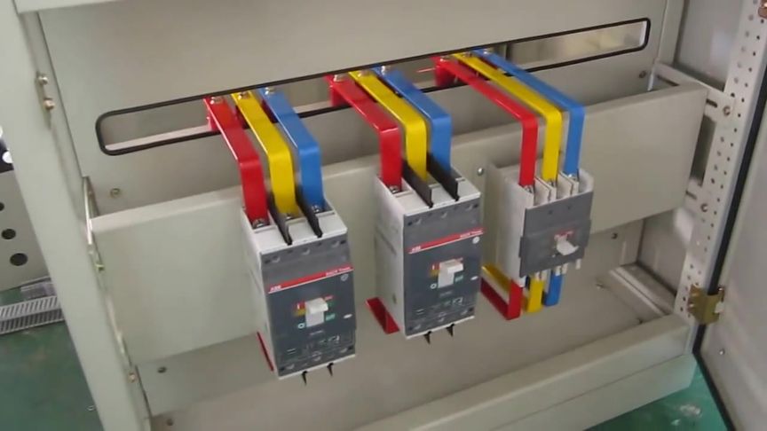 实拍国外成套配电柜柜内铜排分布