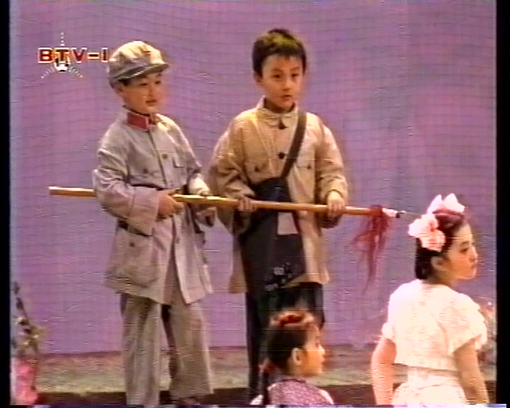 让我们荡起双桨&红星歌&卖报歌&种太阳&歌声与微笑-金铭等1992...