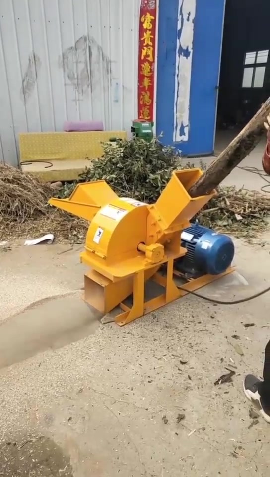 高速万能木材粉碎机 香木木屑机 可移动流动木材粉碎作业设备