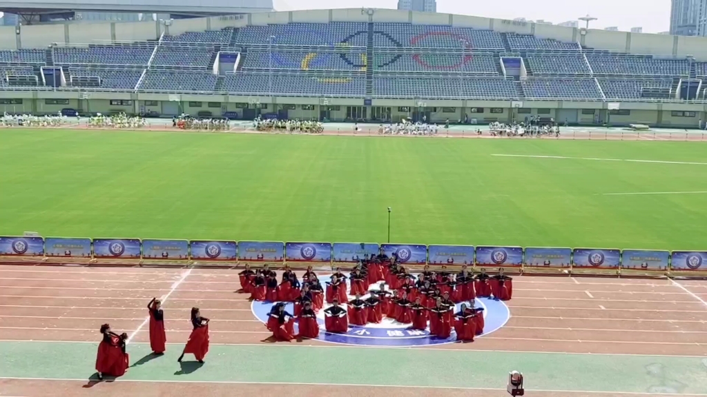运动会开幕式表演《五星红旗》