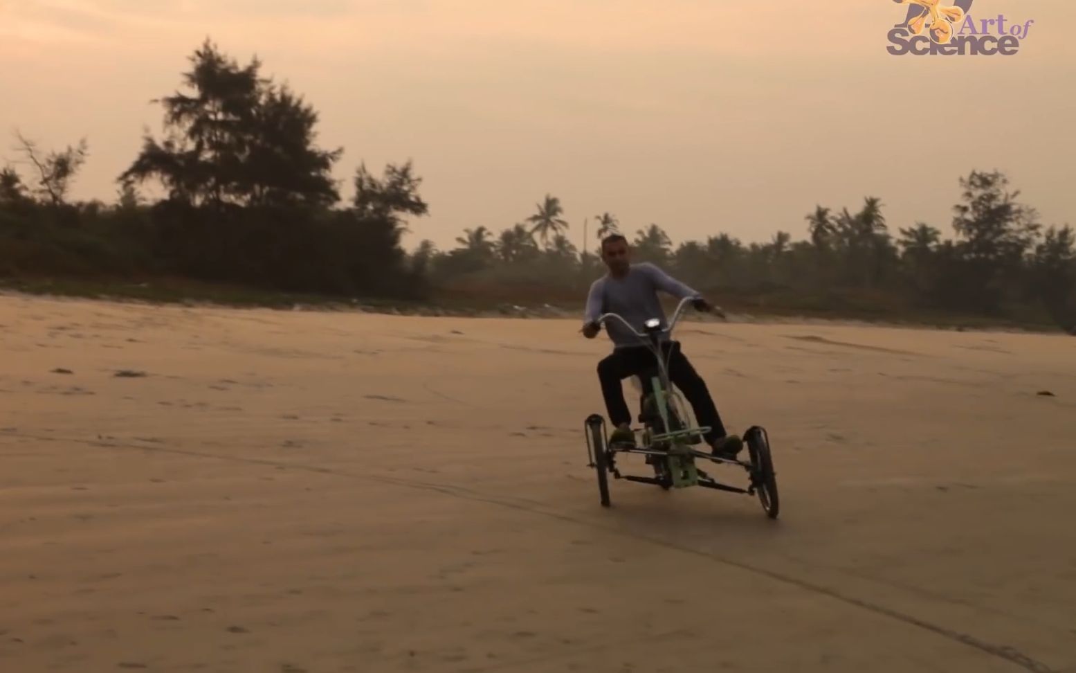 电动倒三轮-来看看这个简单好用的前悬架是啥样的