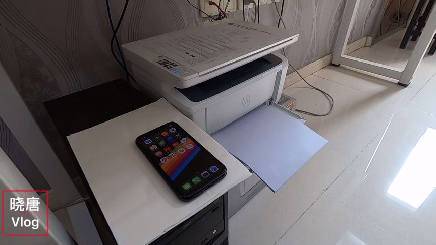 带无线的打印机用起来真方便，演示用手机连接打印机打印作业