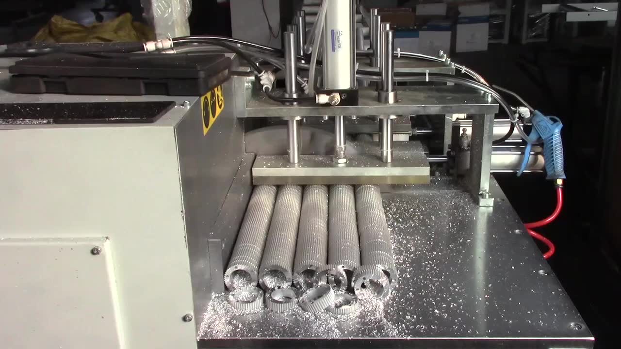 邓氏DS-A400铝管材切割机操作方法