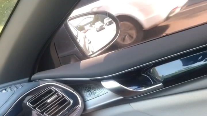 比亚迪秦plusdmi车窗异响 又遇到的没? 视频是我拍的先在懂车帝上传...