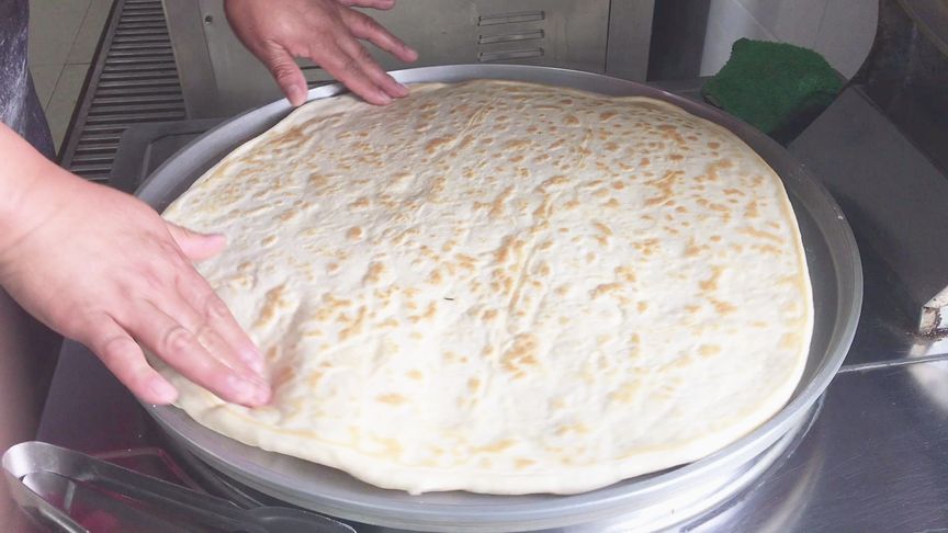 探秘后厨,看看厨房面点师4大必备设备,你有哪个?