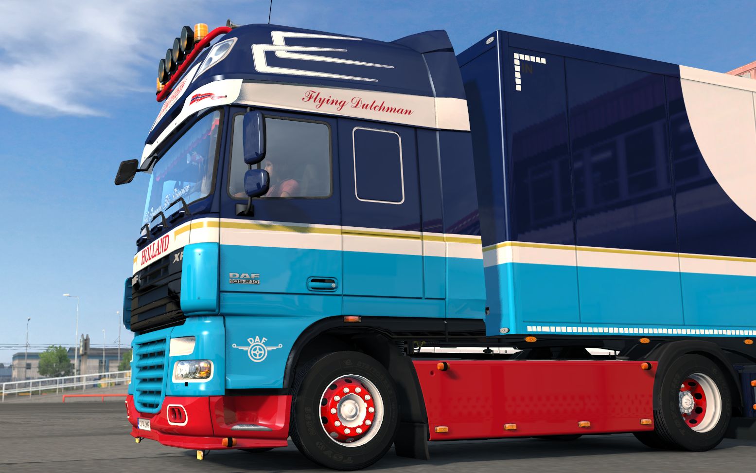 【欧洲卡车模拟2】#路上遇到直升机怎么办,飞过去就完了!