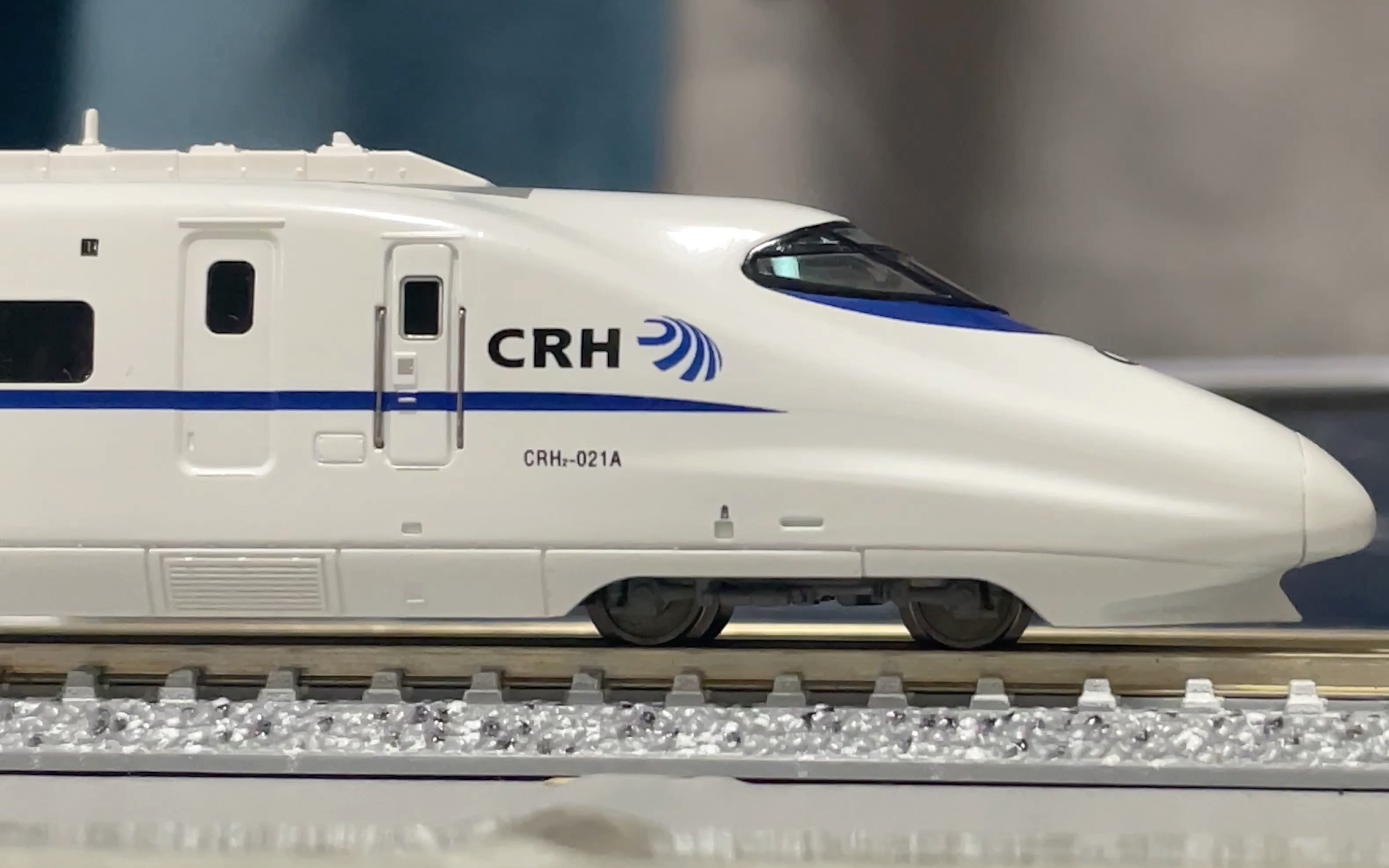 N比例动车组模型CRH2A-021A发车