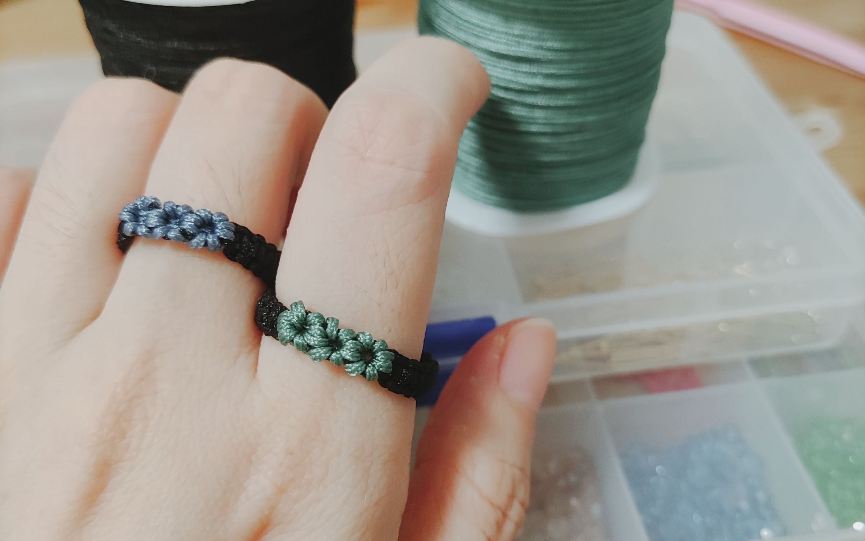 【编绳戒指教程】超好看的闺蜜桃花手工编绳戒指教程