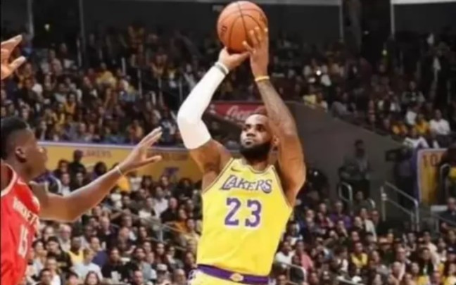 手机版NBA2K20勒布朗詹姆斯投篮姿势修改