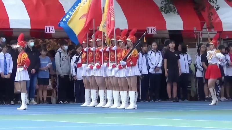 舞蹈 女团 校园舞蹈 演出现场视频 操场上从来不缺舞者