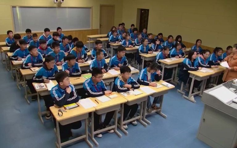 初中语文 课堂实录:《钢铁是怎样炼成的》导读课 作者:李艳平(宁津县...