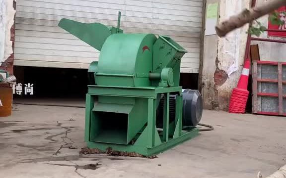 800型木材粉碎机加工锯末、香菇料、机制木炭,有机肥