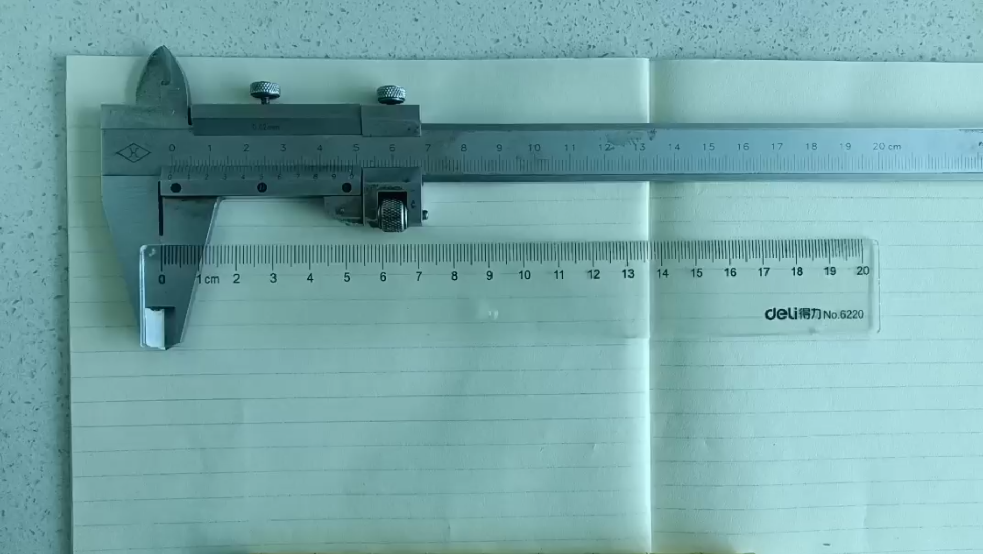 游标卡尺和刻度尺的对比