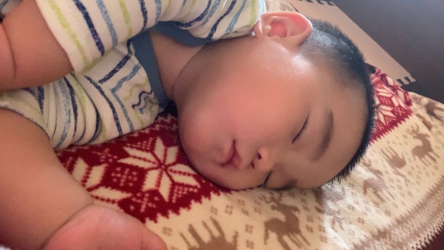 这小憨憨声