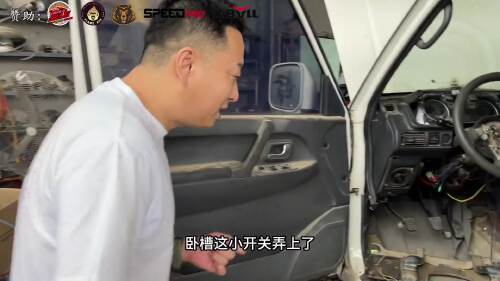 飞机舱驾驶室行不行兄弟们?