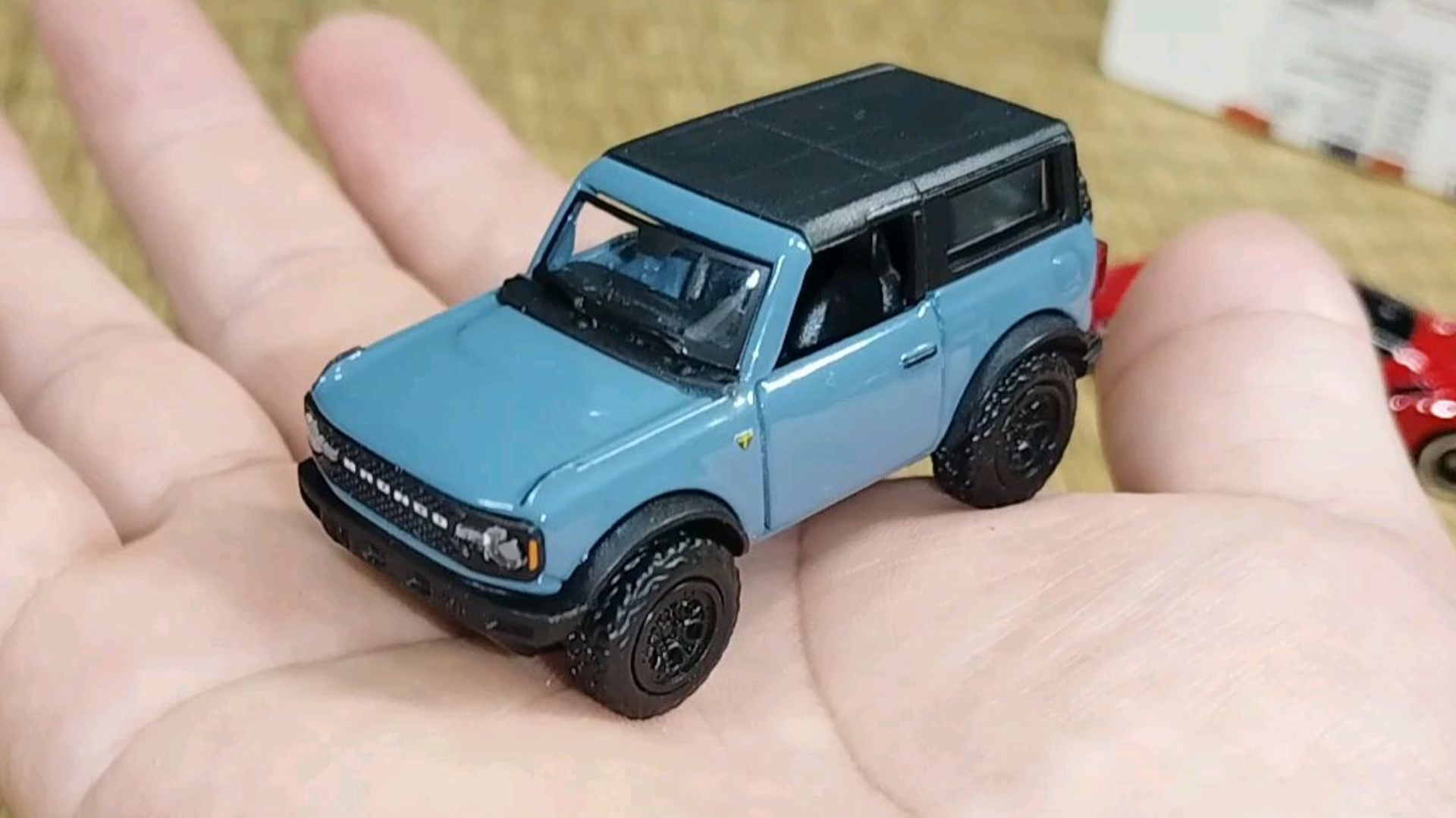 【玩具把玩分享】汽车模型玩具 比美高 1:64 福特烈马 合金小车