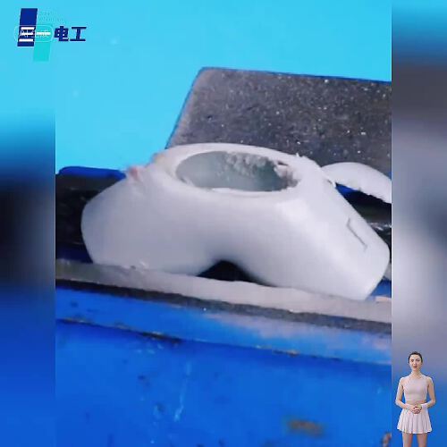 水管三通变成四通的技巧