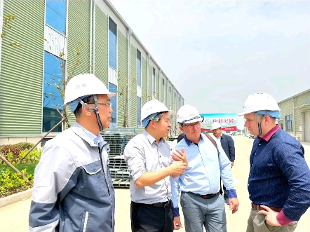 ...认证,产品出口50多个国家,与国际客户建立了钢钢的“铁板友谊”!