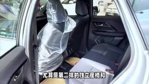 10万级MPV空间王!二胎家庭抢着买,动力强到不像家用车
