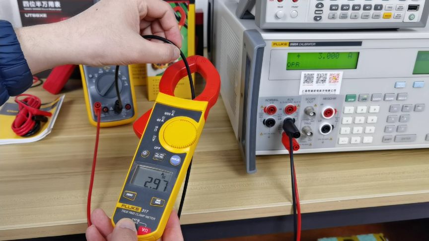 FLUKE福禄克317钳型电流表开箱及检测,钳形表