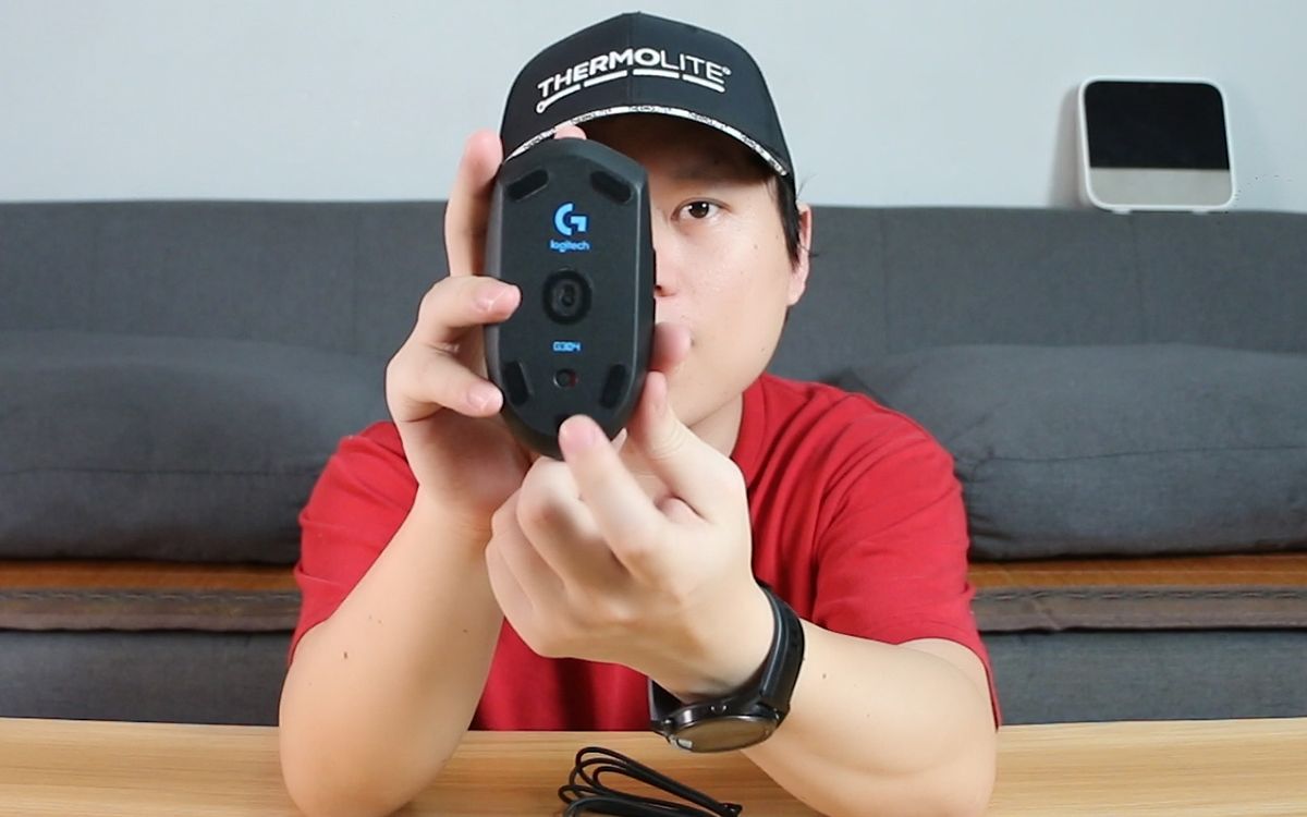 没有适合女生用的无线鼠标？罗技G304，平平无奇但足够胜任