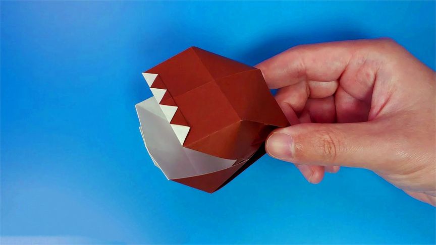 折纸大全:无聊时用纸折一个大嘴怪,解压好玩很开心!