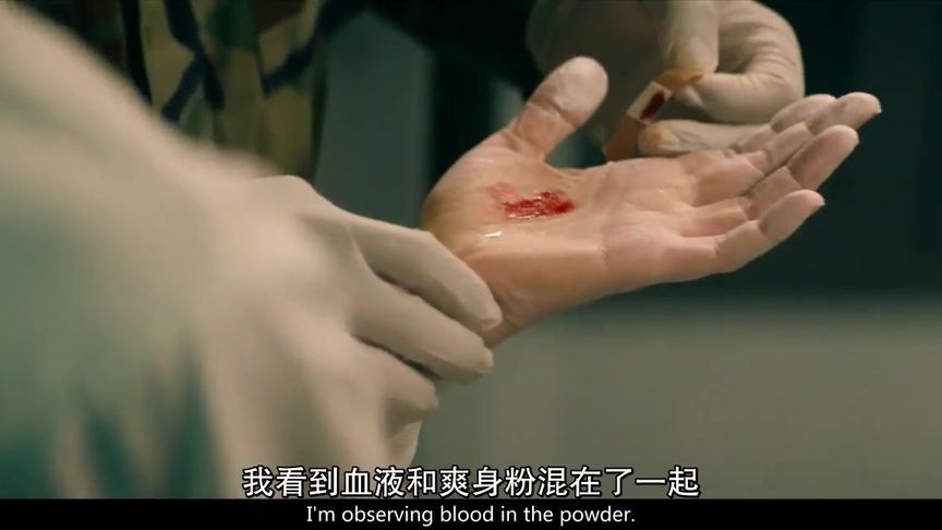 军方秘密研究世界上最致命的病毒,不料防护服破损命悬一线