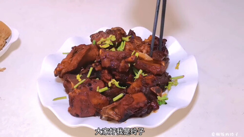 红烧排骨简单好吃的做法,不加油不加水,香而不腻,软烂入味