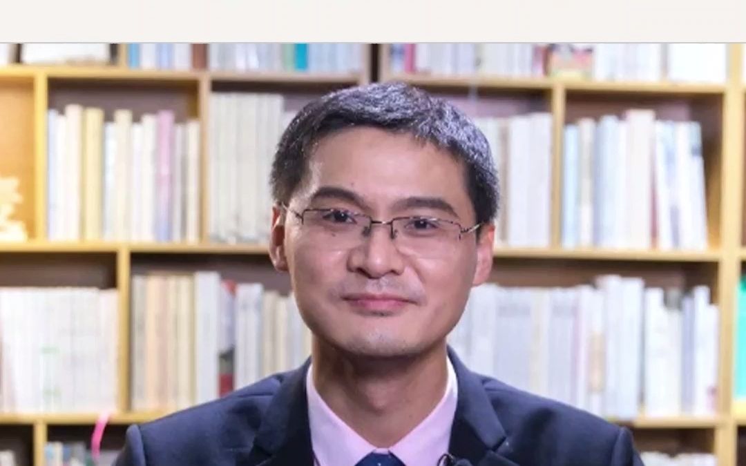 罗翔:人生的剧本我们无法选择 但我们可以选择如何演绎它