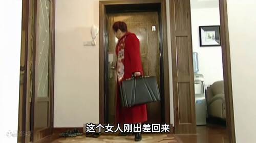 县委书记用职务贪污受贿,警察从家里搜出大量现金,结局大快人心
