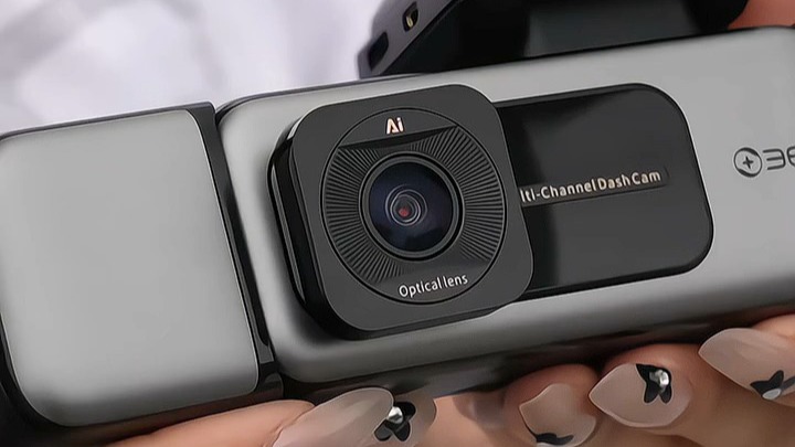 ...AI行车记录仪G980多摄版 360°全景大屏幕 3K超清夜视 内置GPS定位